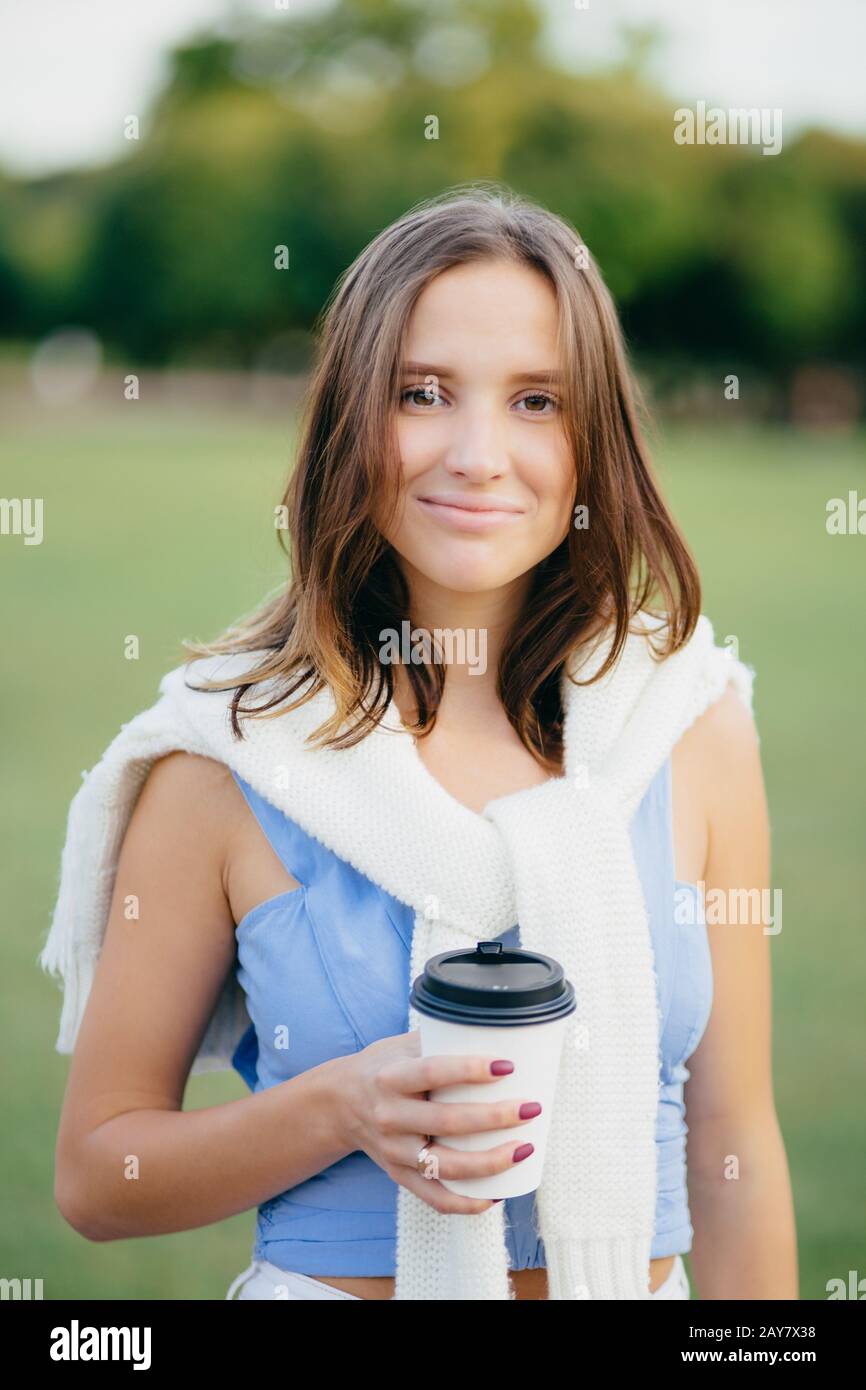 Appealling hi-res stock photography and images - Alamy