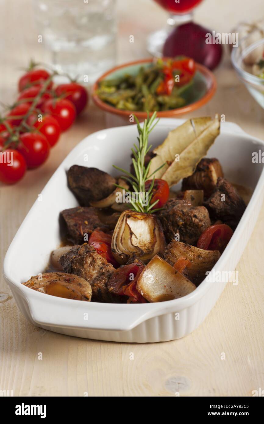 Rabbit stifado hi-res stock photography and images - Alamy