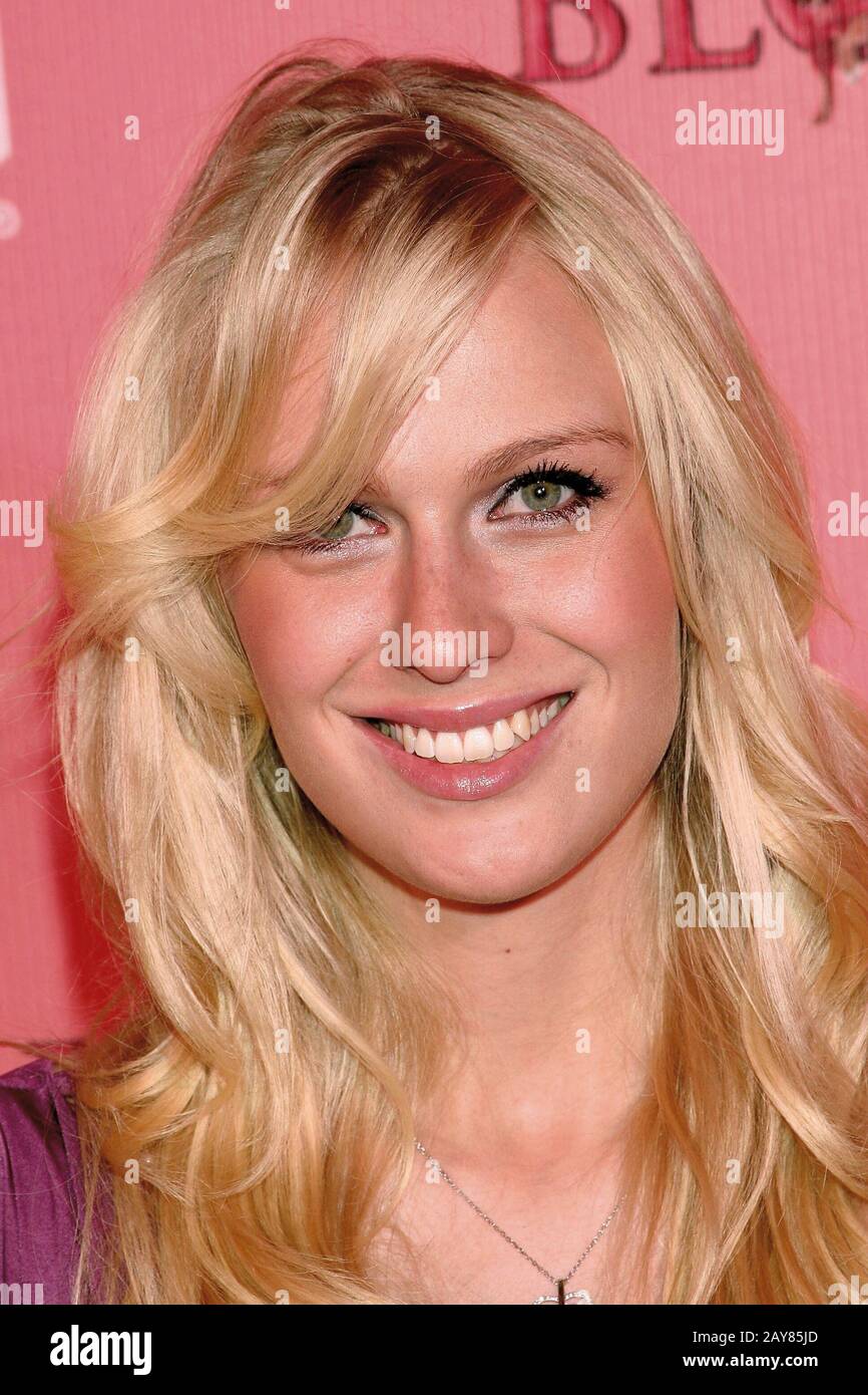 Modelo social hi-res stock photography and images - Alamy