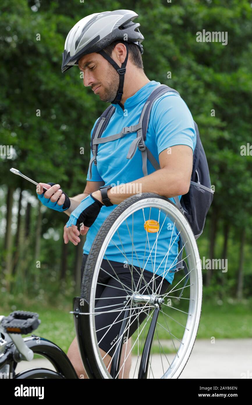Changing wheel bicycle hi-res stock photography and images - Alamy