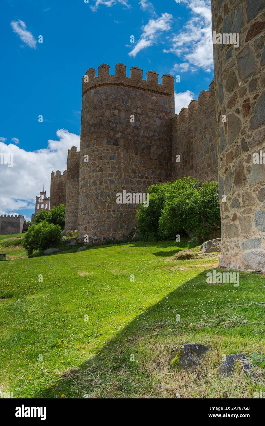Medieval defence walls hi-res stock photography and images - Alamy
