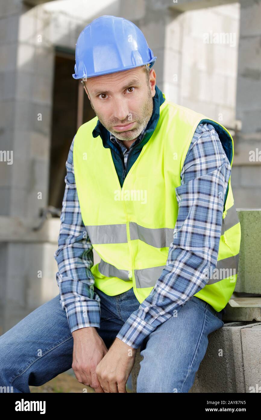 Bored looking mechanic hi-res stock photography and images - Alamy