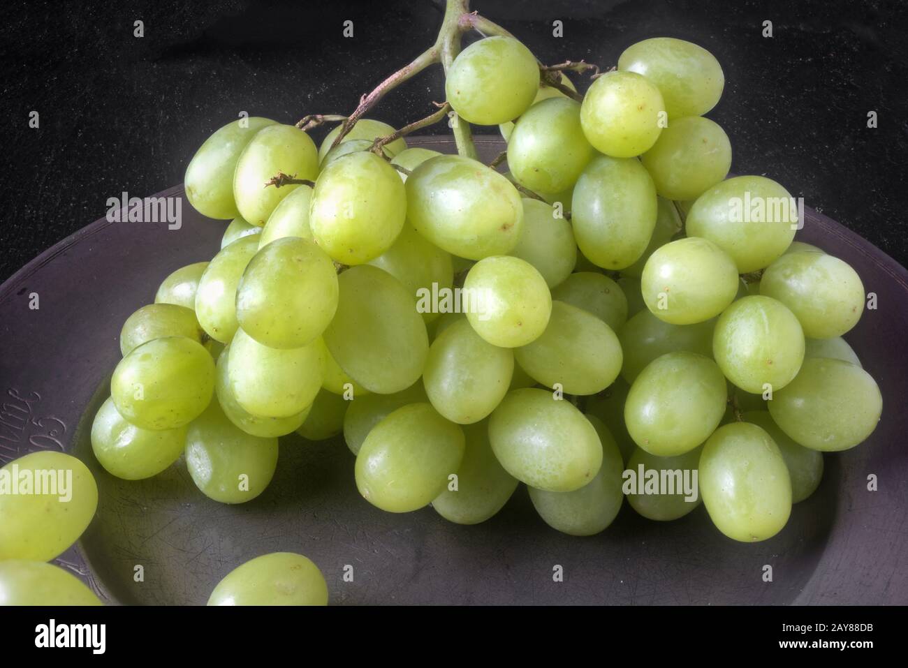 Table grape, Thompson seedless variety Stock Photo - Alamy