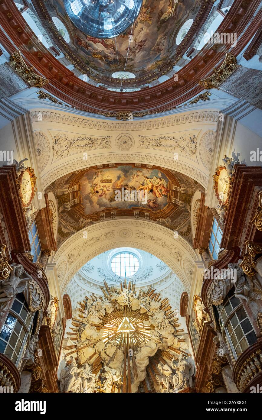 Karlskirche vienna interior hi-res stock photography and images - Alamy