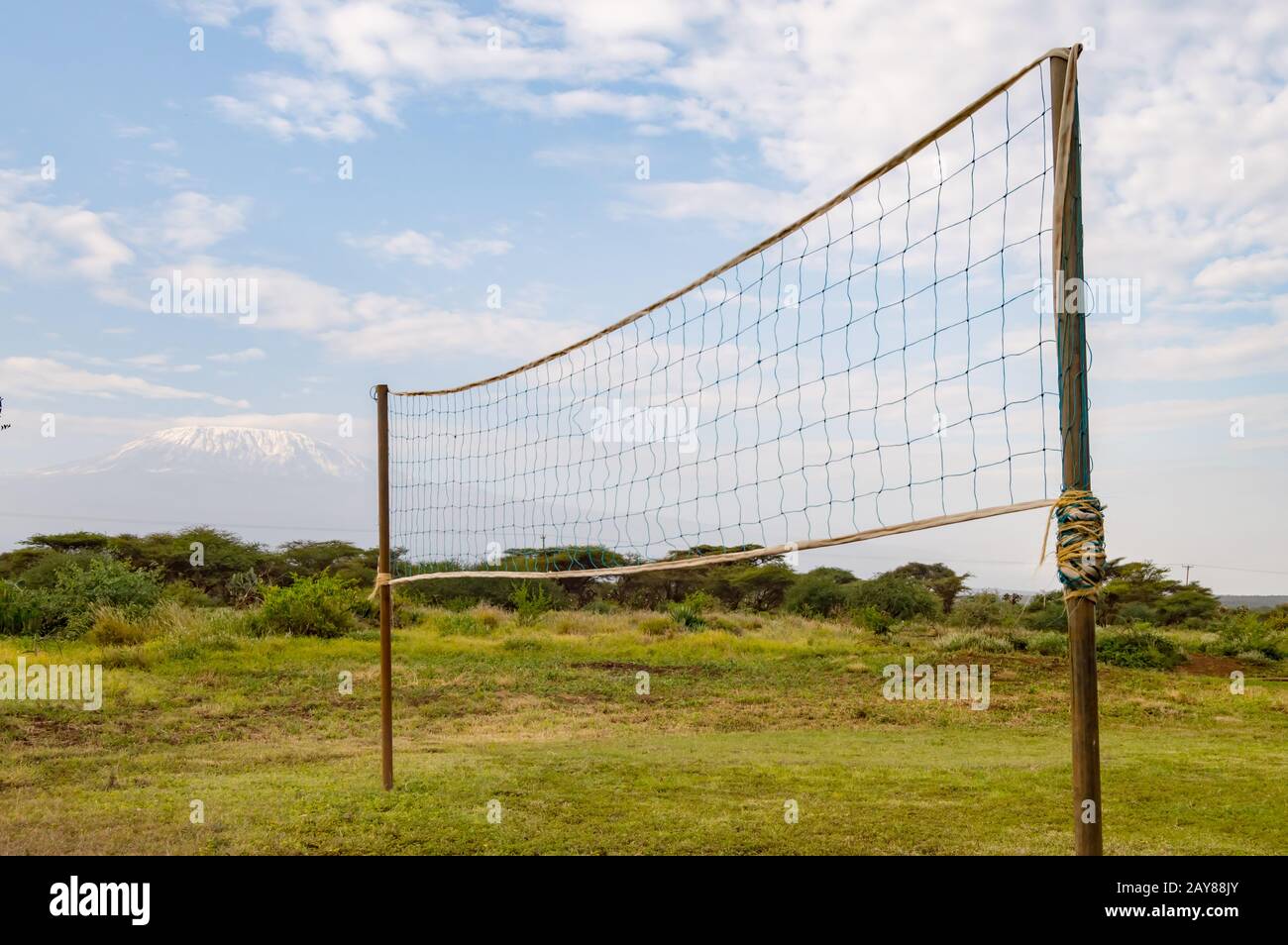 Soccer player facing goal net hi-res stock photography and images - Alamy