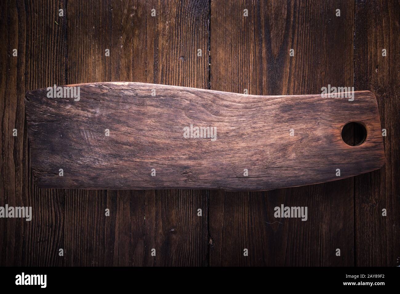 Rustic empty chopping board, food background Stock Photo - Alamy