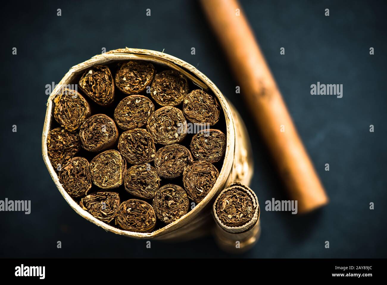 Cuban cigars box hi-res stock photography and images - Alamy
