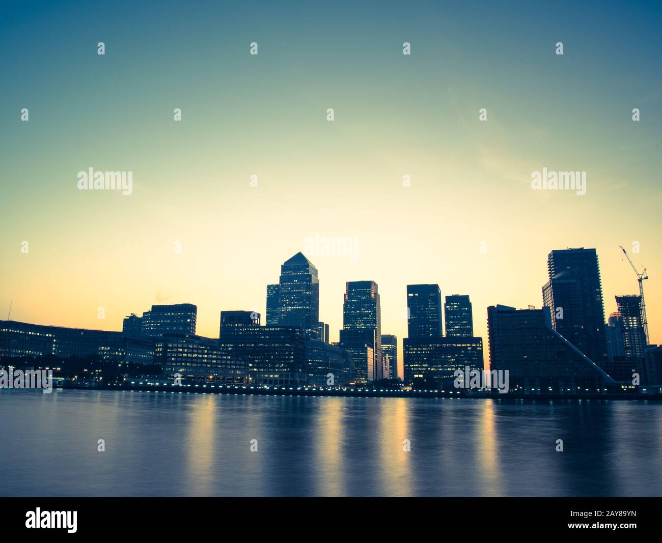 Canary Wharf modern buildings in London on river Thames Stock Photo - Alamy