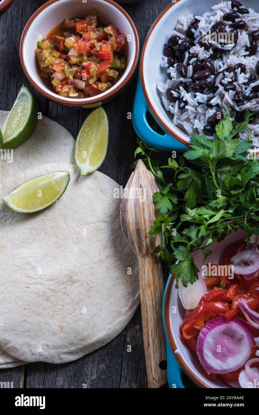 Traditional street food preparation hi-res stock photography and images ...