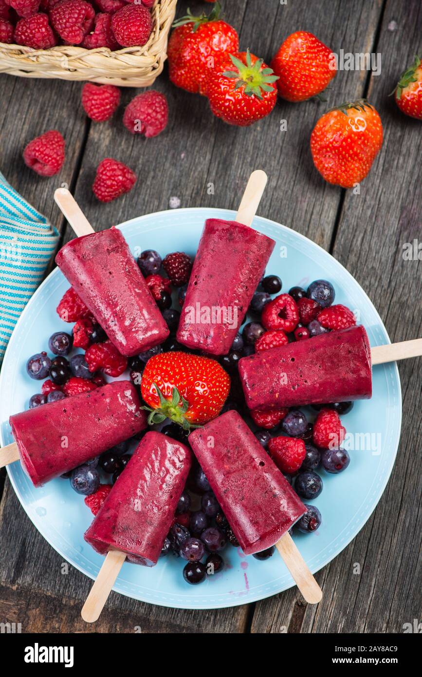 Homemade organic berry fruit lolly pops Stock Photo - Alamy