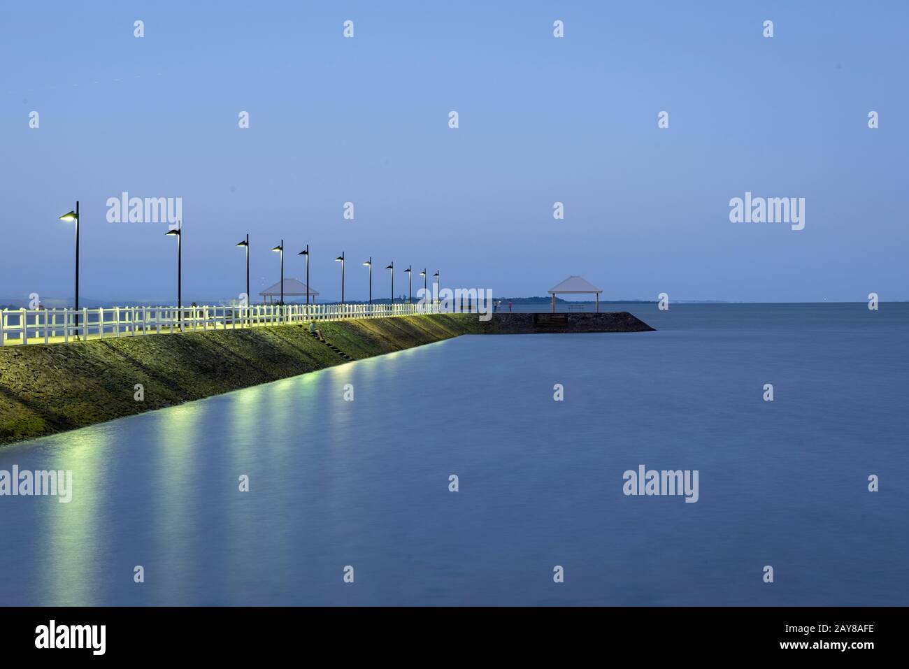 Wynnum jetty hi-res stock photography and images - Alamy