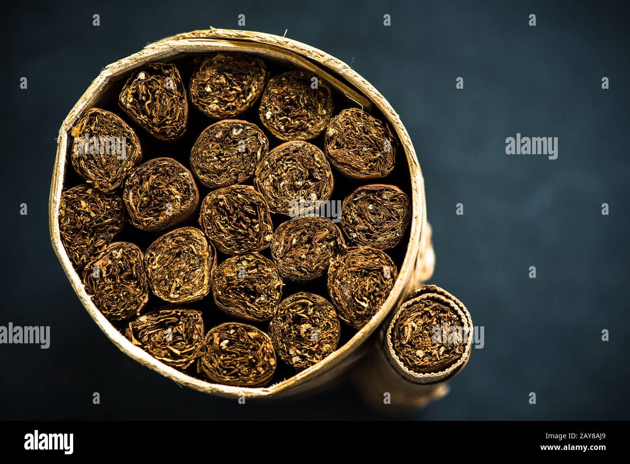Cuban cigars box hi-res stock photography and images - Alamy