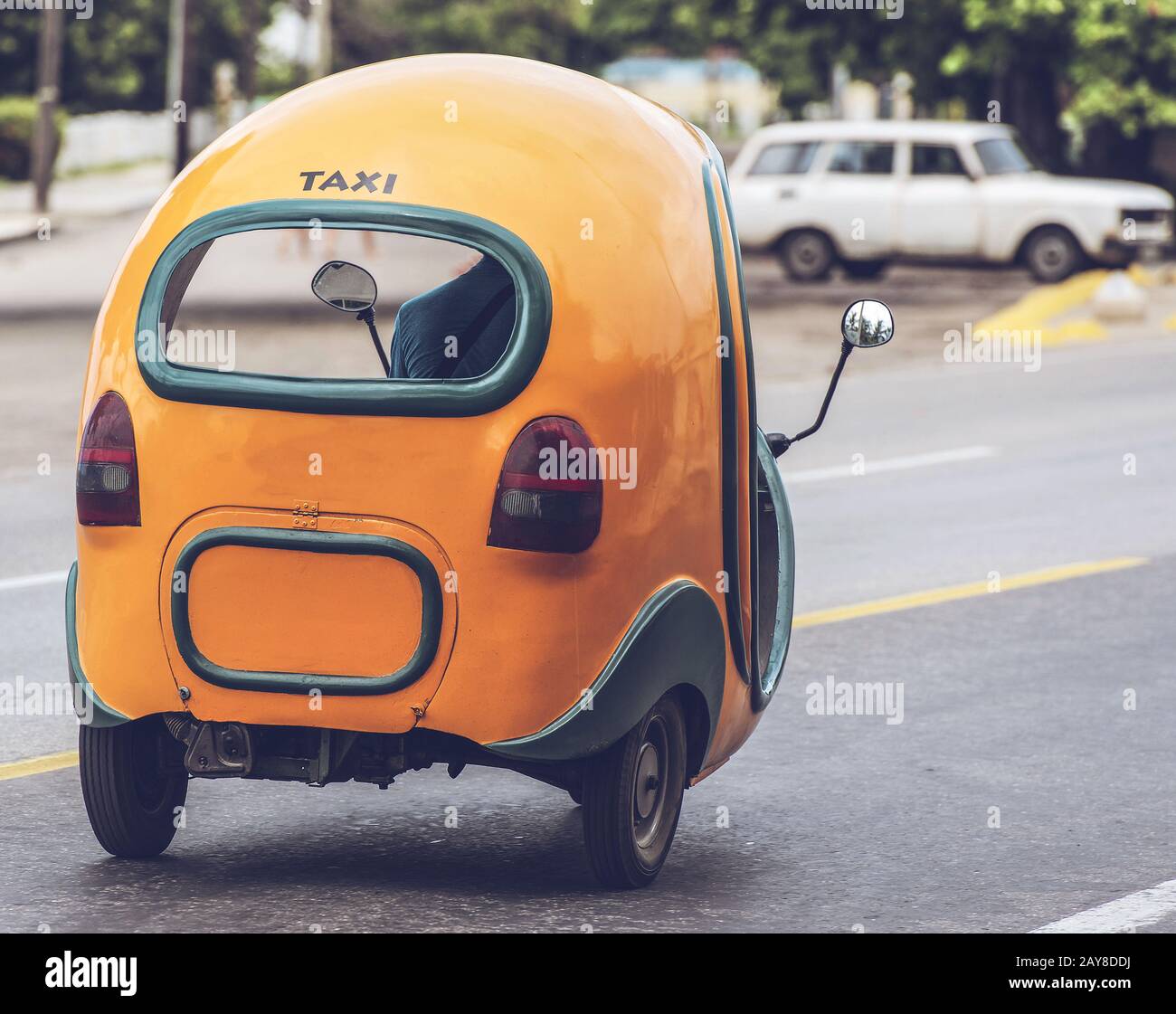 Cuba havana coco taxi hi-res stock photography and images - Alamy