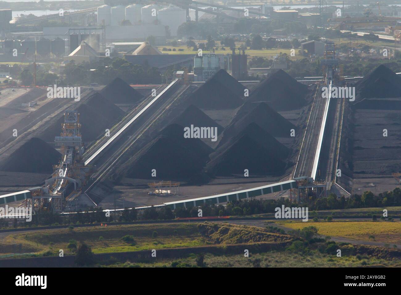 Coal terminal hi-res stock photography and images - Alamy