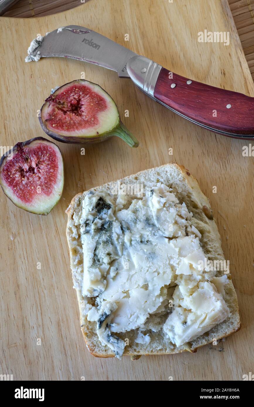 Roquefort hi-res stock photography and images - Alamy