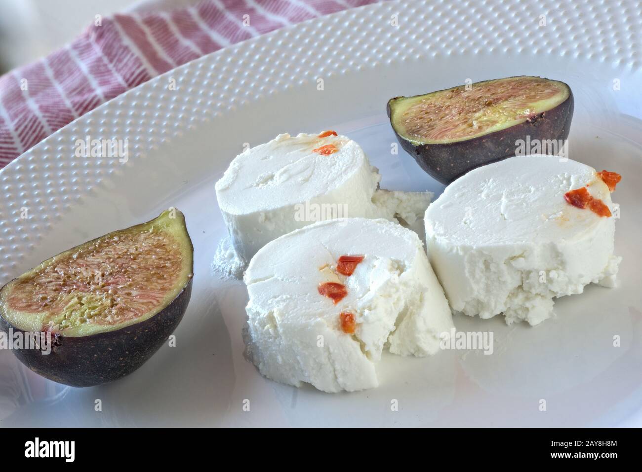 Fresh goat´s cheese Stock Photo - Alamy