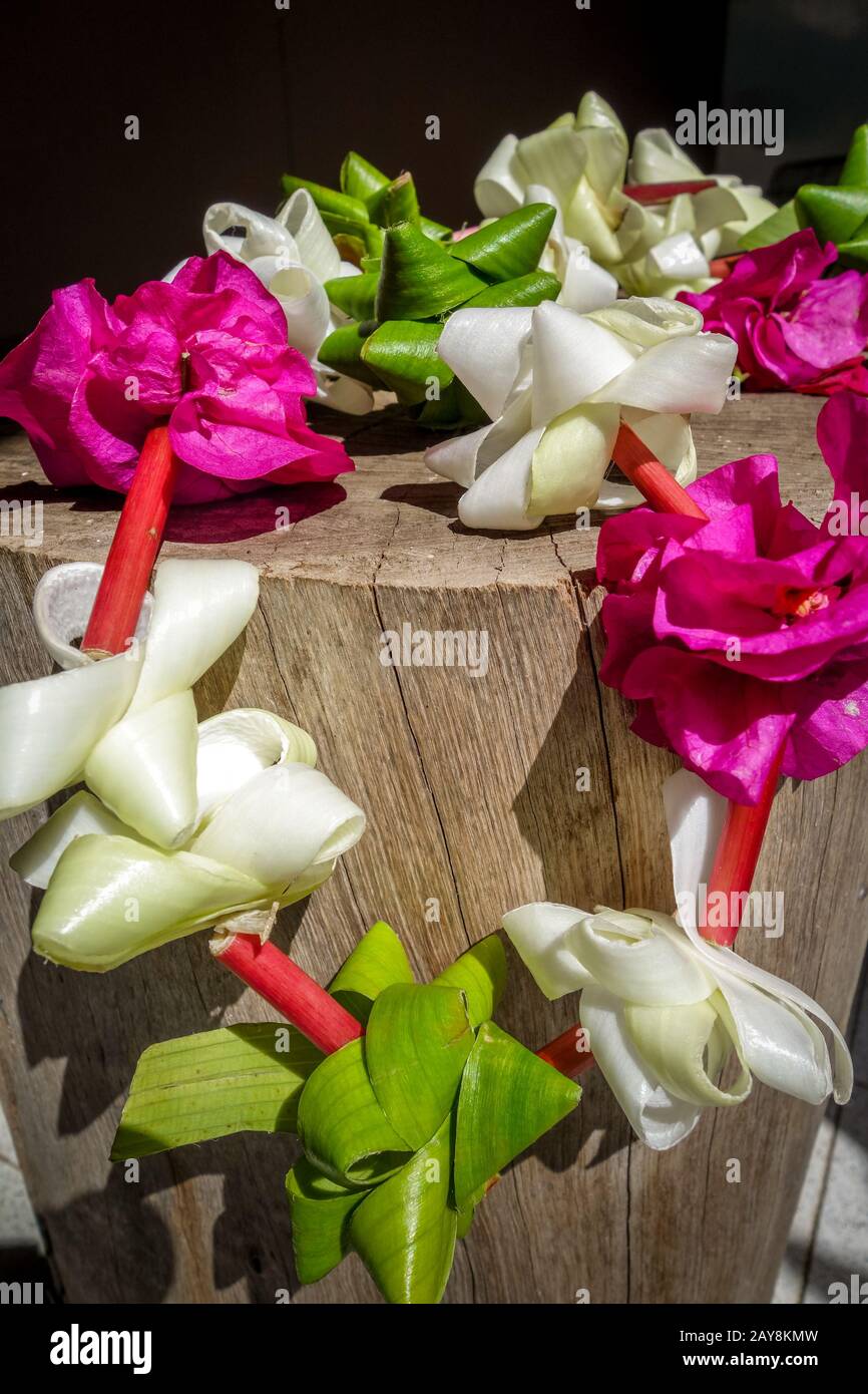 Polynesian flower necklace Stock Photo - Alamy