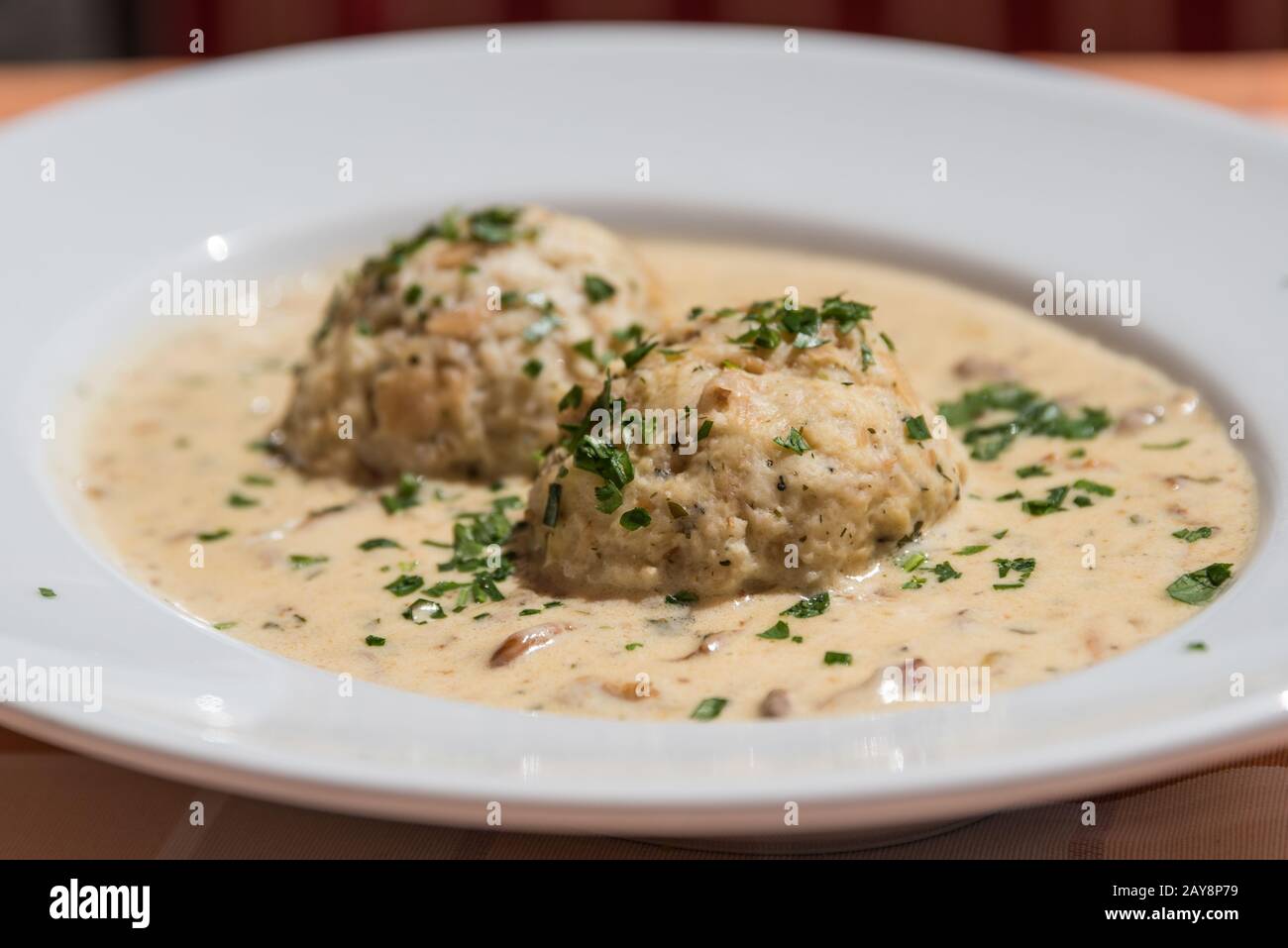 Eierschwammerlragout hi-res stock photography and images - Alamy