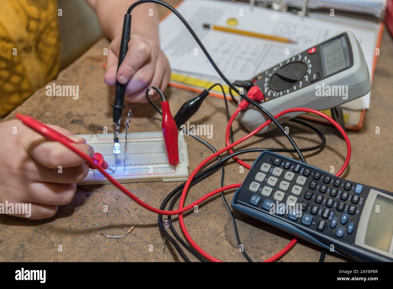 Spannungstester hi-res stock photography and images - Alamy