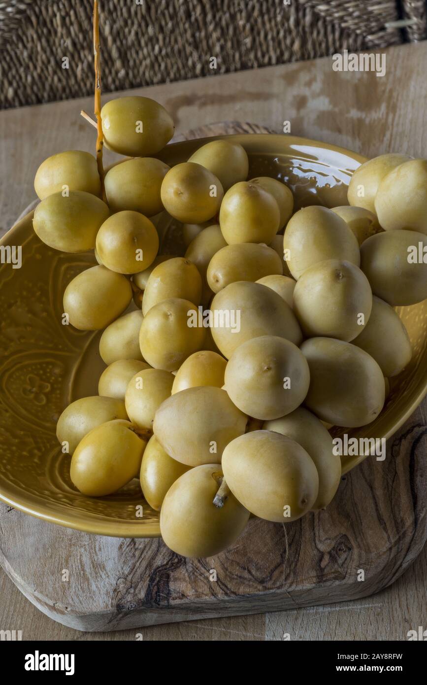 Fresh dates hi-res stock photography and images - Alamy
