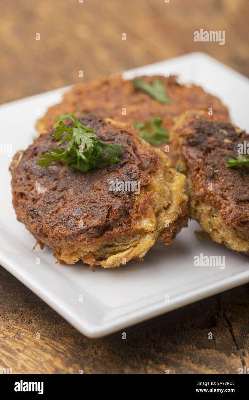 Falafel plate hi-res stock photography and images - Alamy