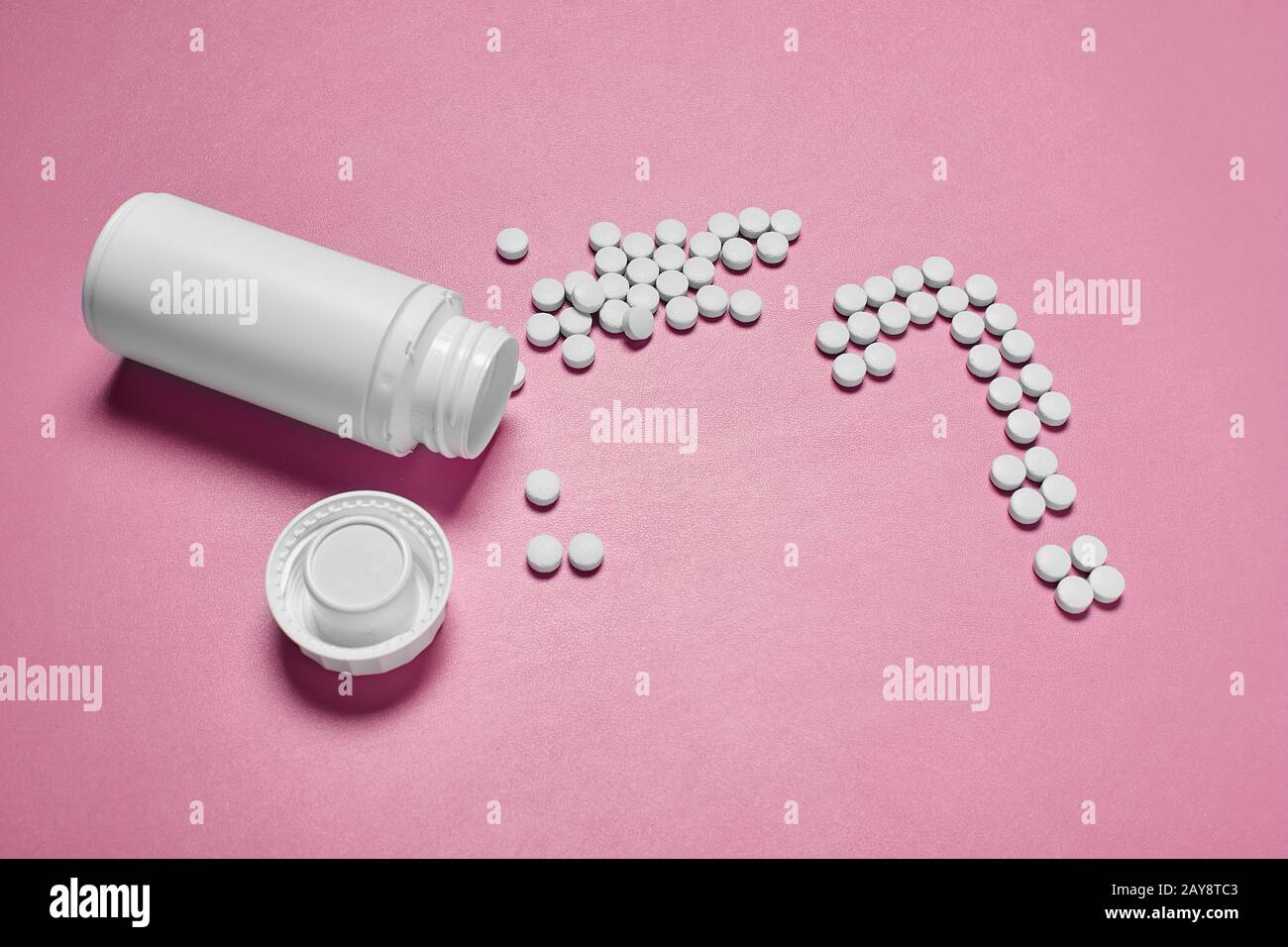 Pill question mark hi-res stock photography and images - Alamy