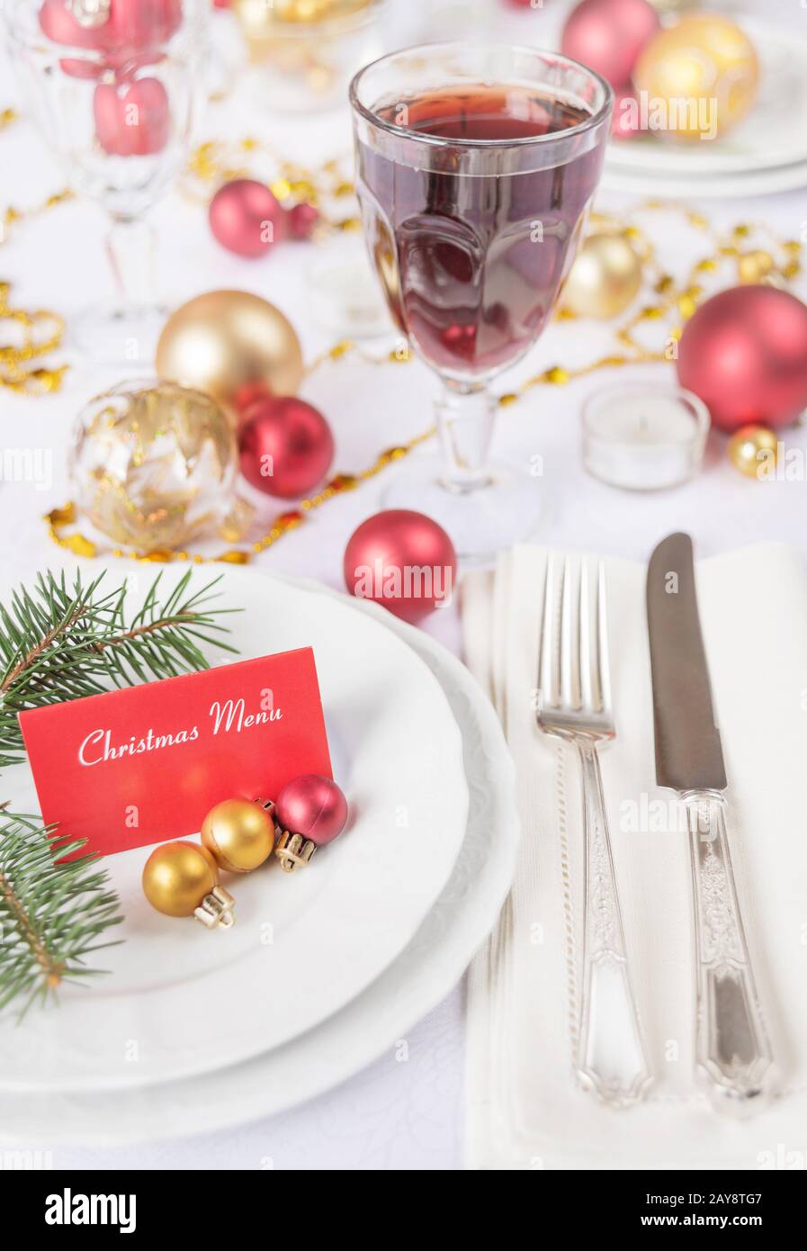 Beautiful christmas serving table hi-res stock photography and images ...