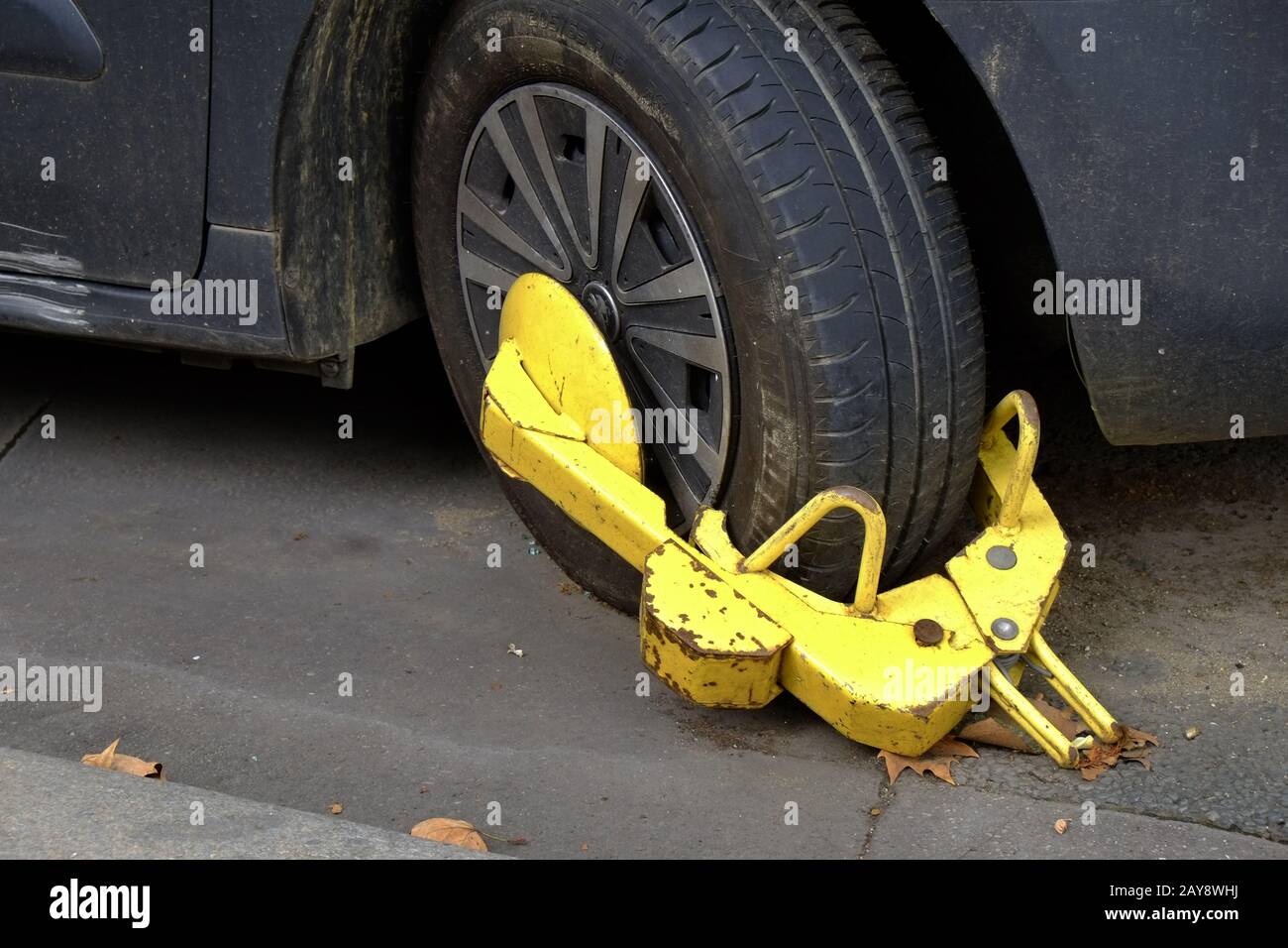 Immobilizer, parking clamp Stock Photo - Alamy