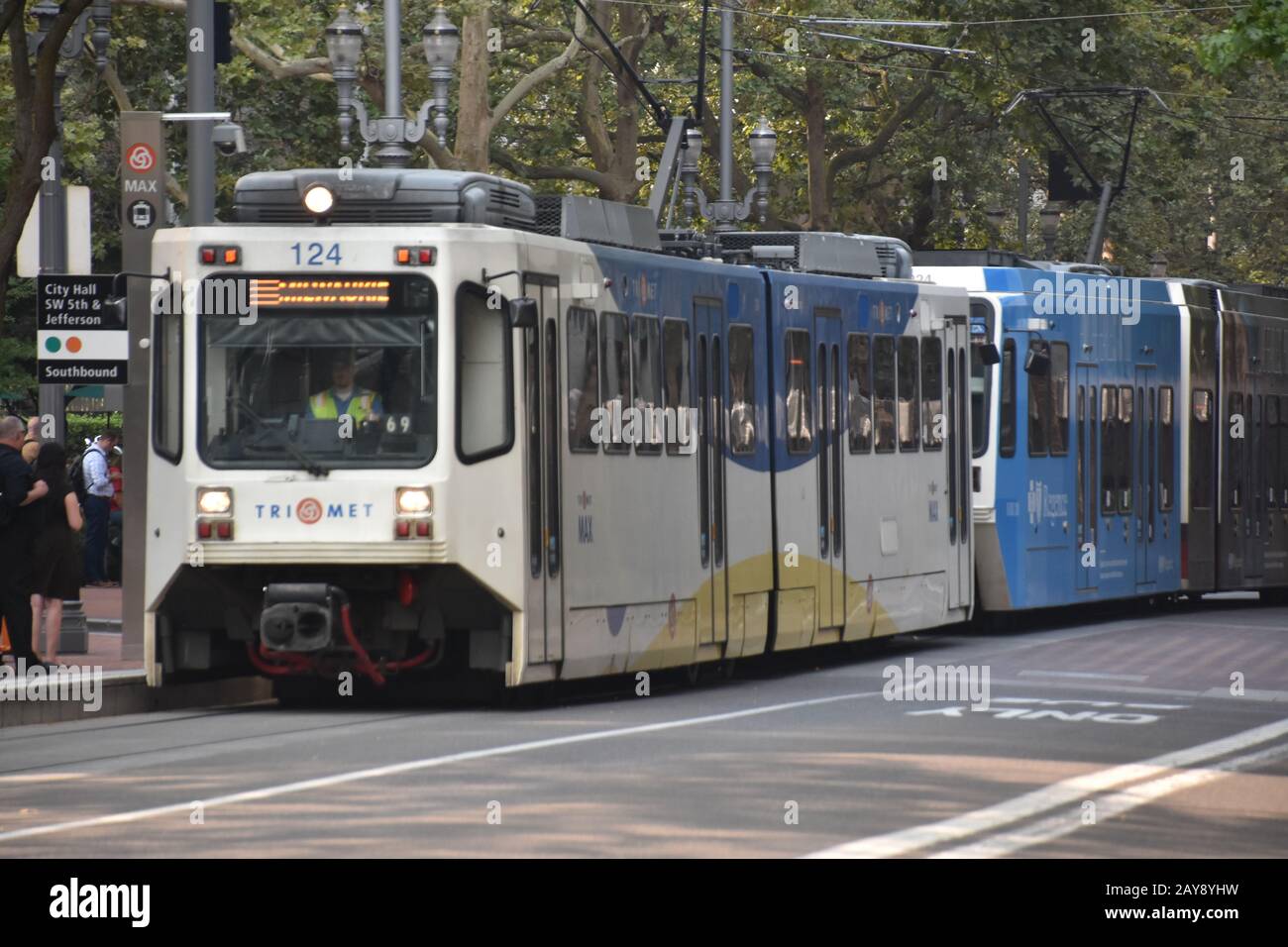 Max light rail hi-res stock photography and images - Alamy