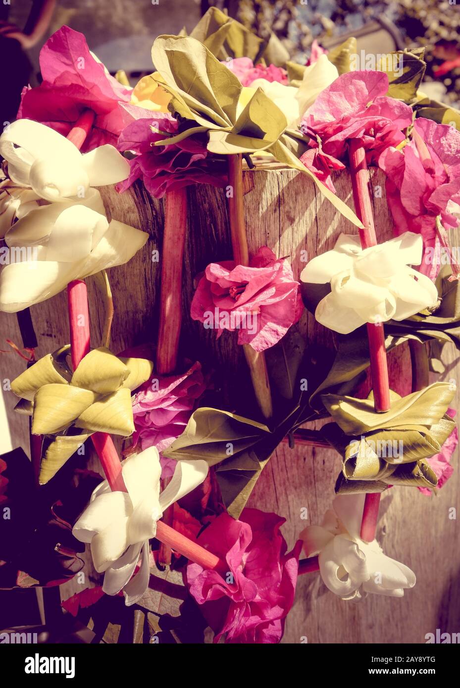 Polynesian flower necklace Stock Photo - Alamy