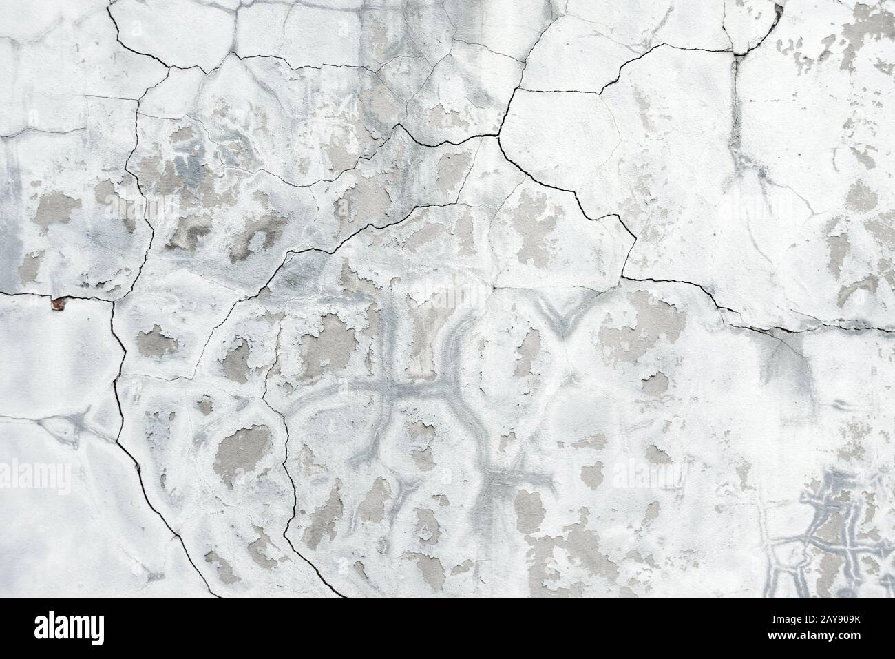 Flaking facade hi-res stock photography and images - Alamy