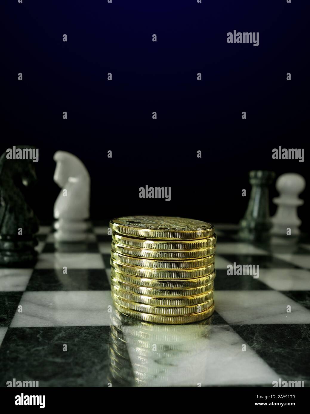 Gold board hi-res stock photography and images - Alamy