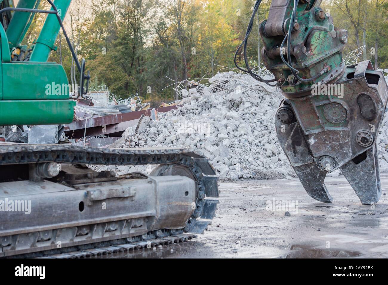 Demolition excavator hi-res stock photography and images - Alamy