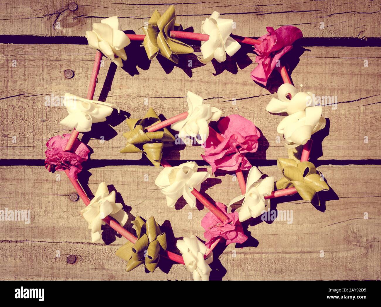 Polynesian flower necklace Stock Photo - Alamy