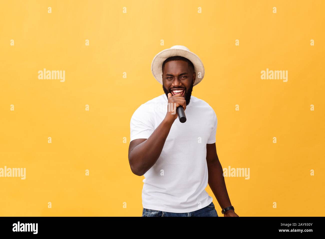 Boy singing african hi-res stock photography and images - Alamy