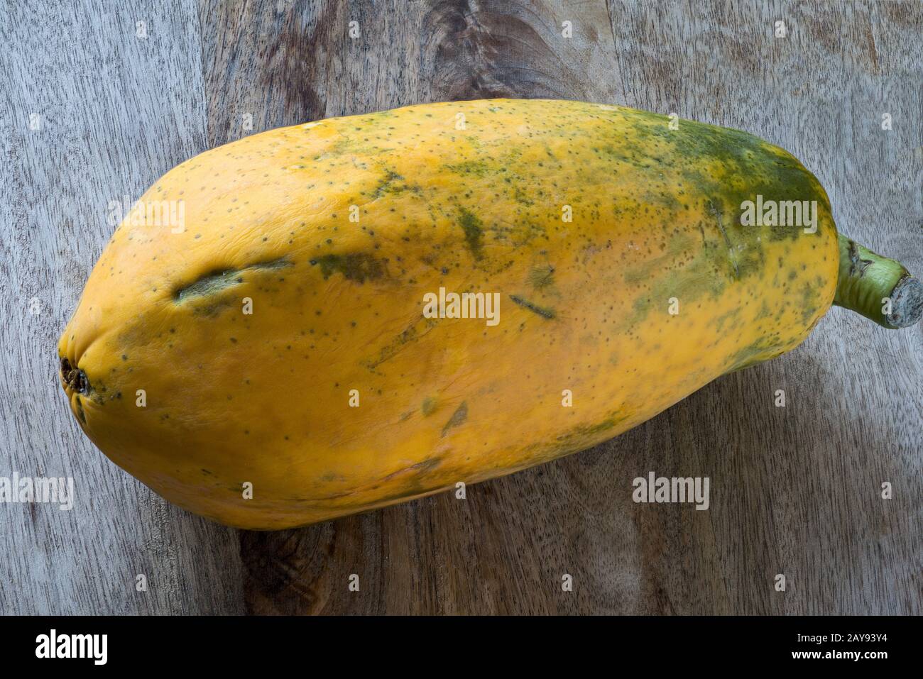 Ripe papaya hi-res stock photography and images - Alamy