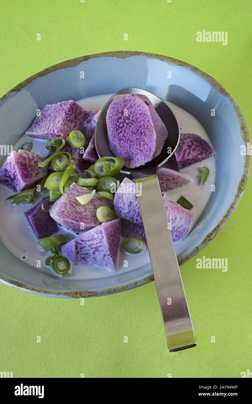 Purple yams root Stock Photo - Alamy