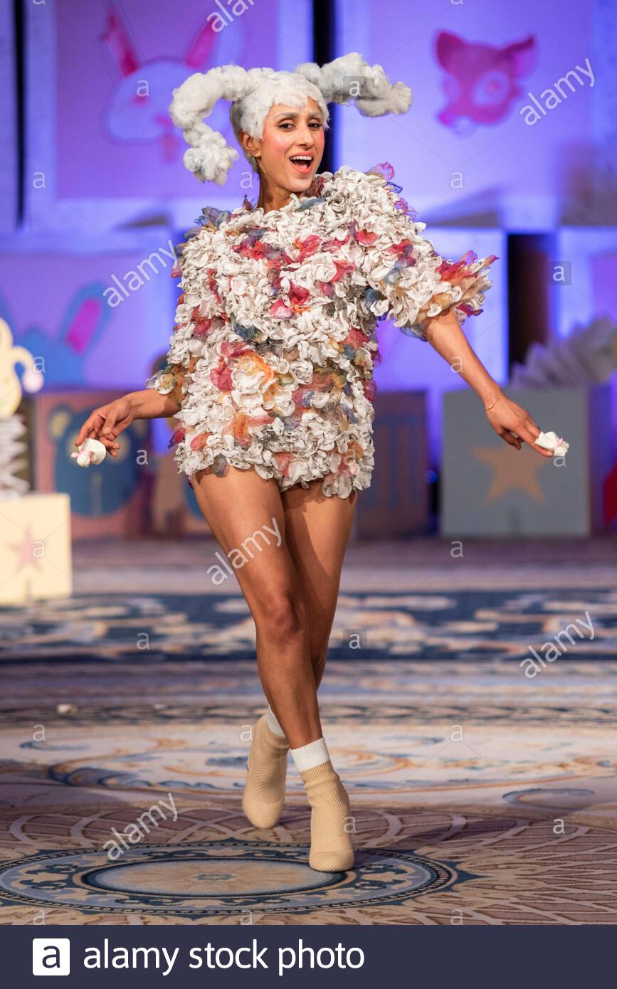 Lola Wood Stock Photos & Lola Wood Stock Images - Alamy