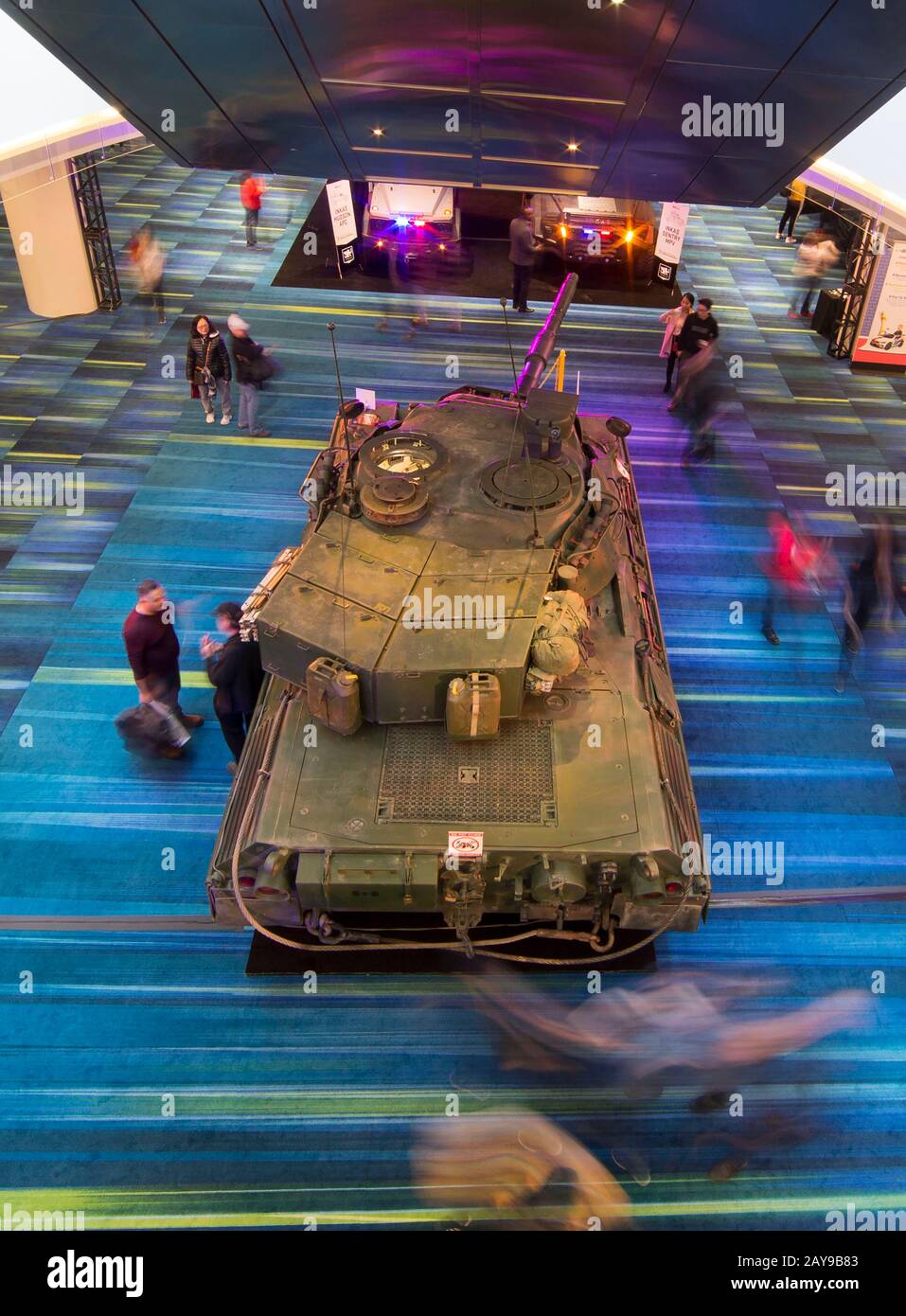 Visitors on a battle tank leopard hi-res stock photography and images ...