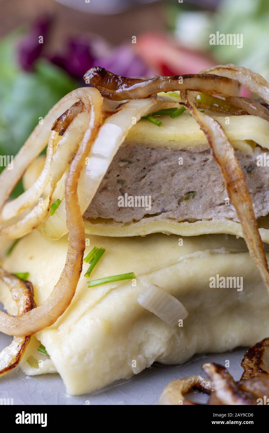 Maultasche hi-res stock photography and images - Alamy