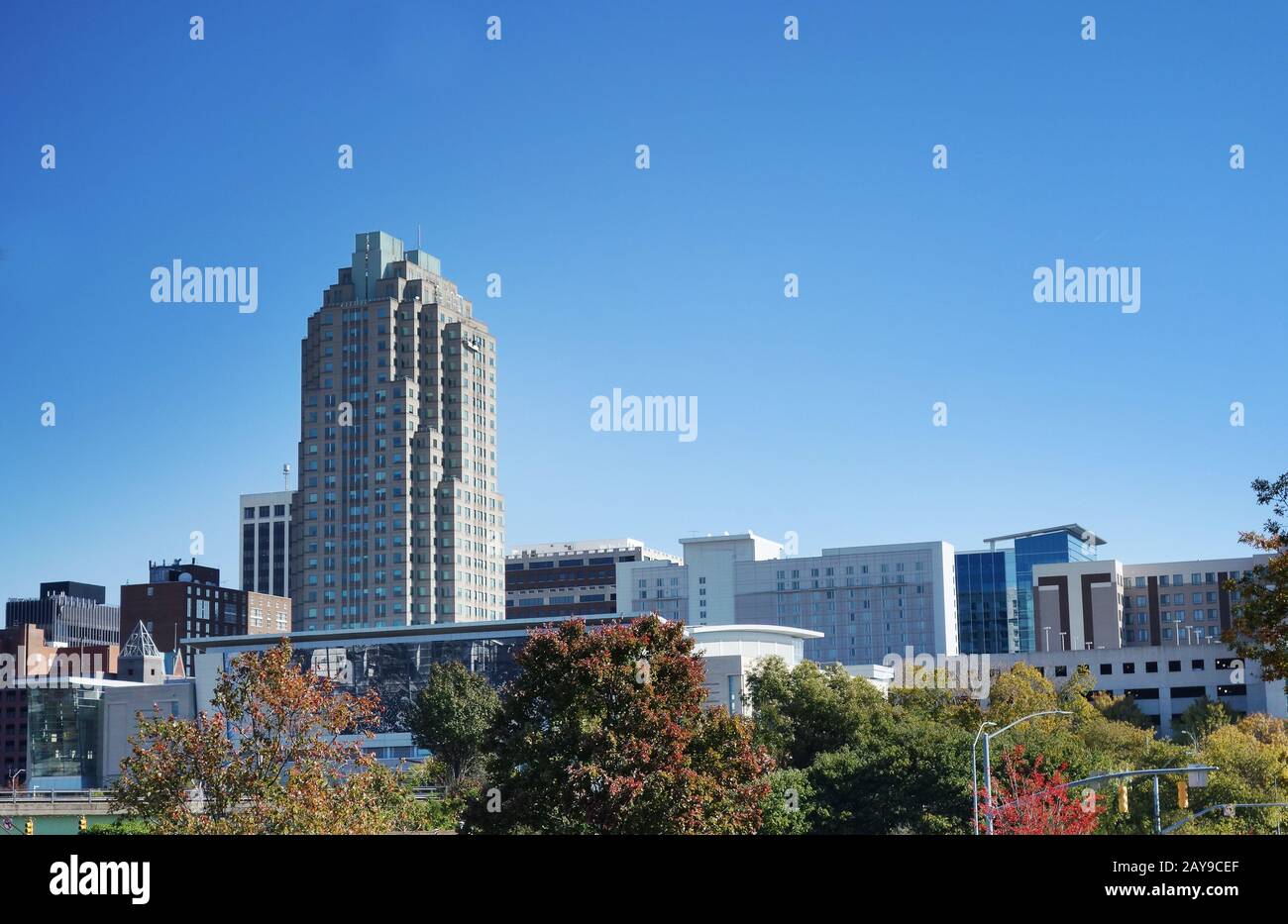 Buildings in the capital of raleigh hi-res stock photography and images ...