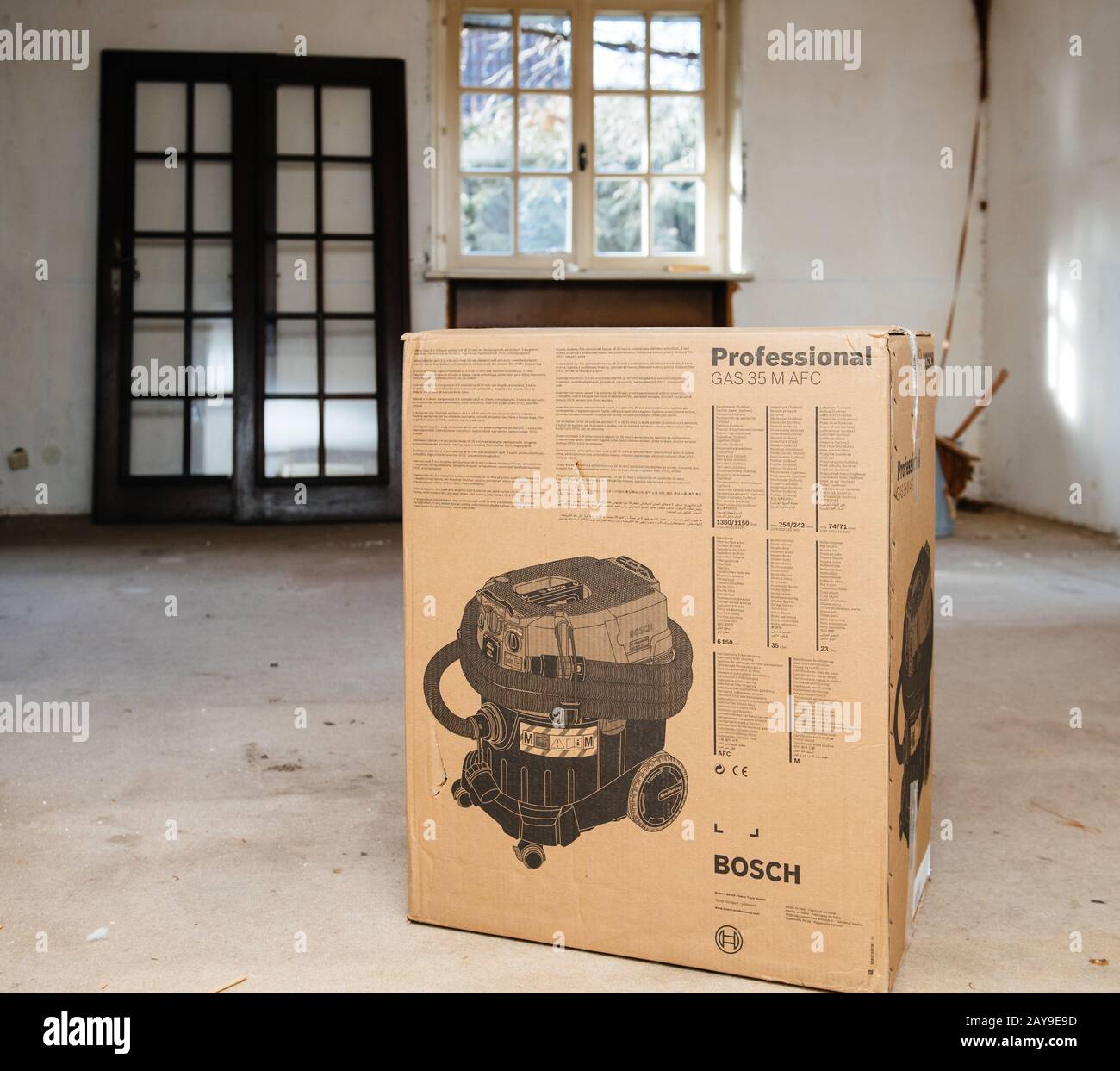Bosch professional gas 35 m class afc hi-res stock photography and ...