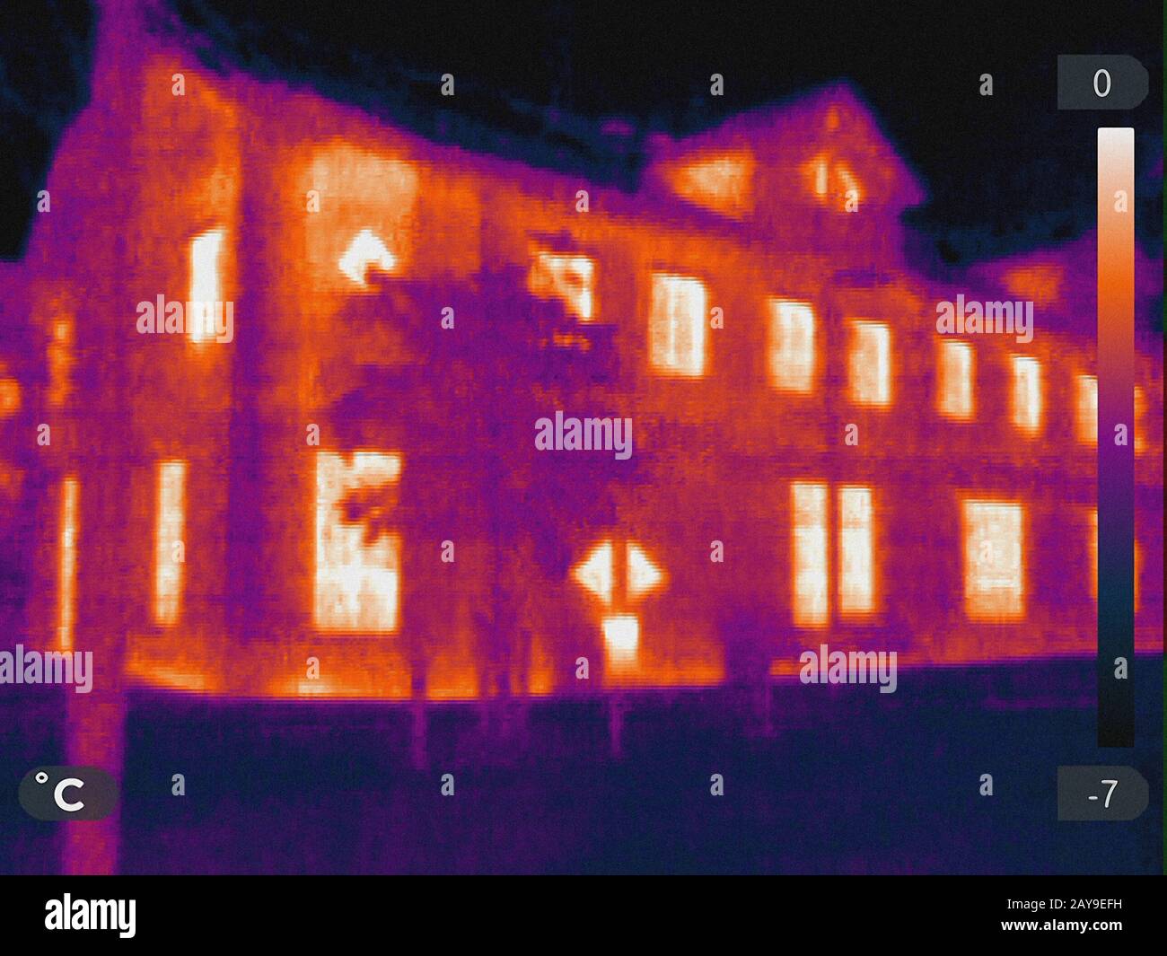 Thermal Image of building Stock Photo - Alamy