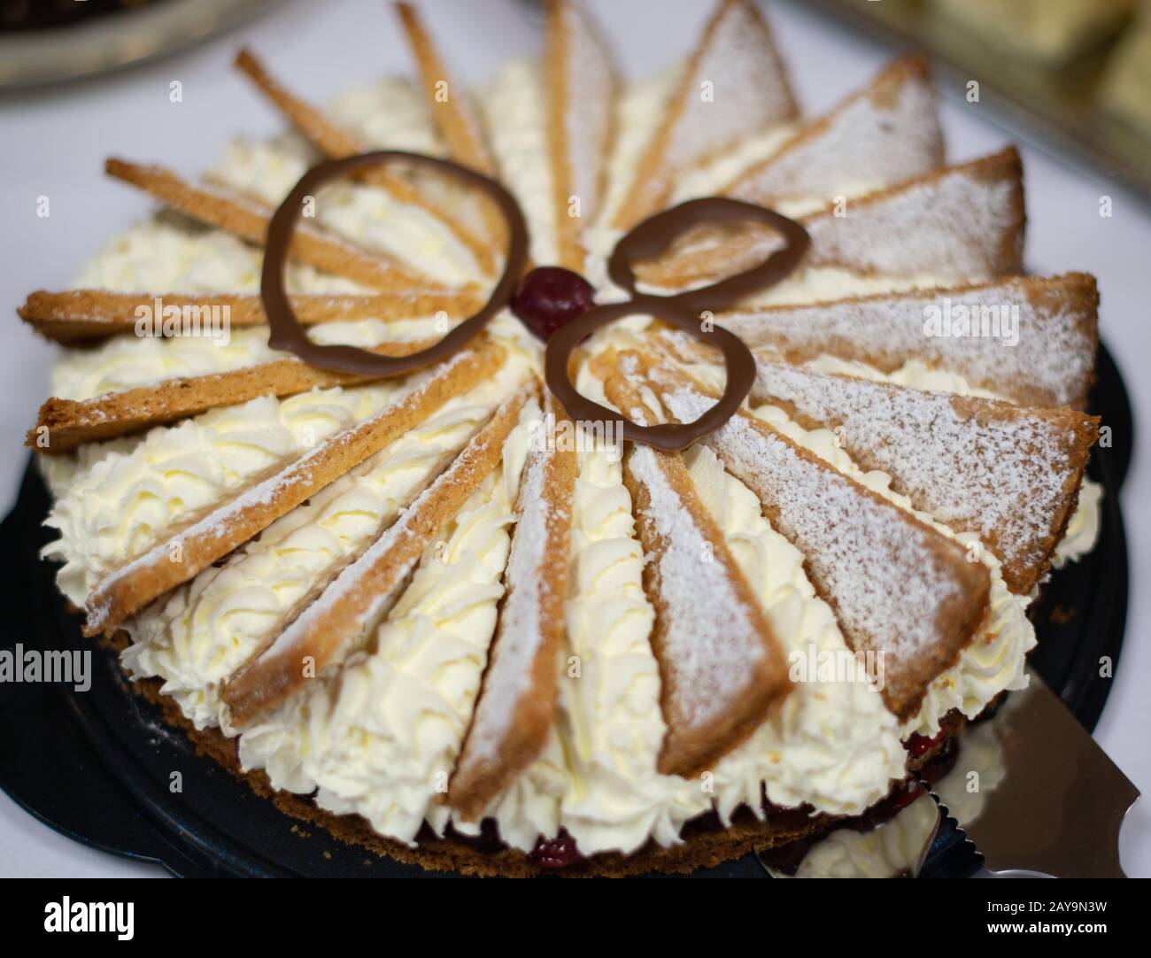 Cream cake photographed in a macro close-up Stock Photo - Alamy