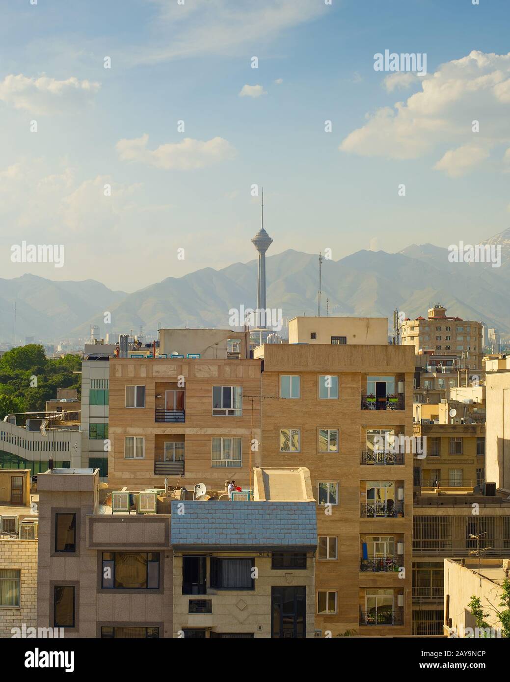 Tehran skyline hi-res stock photography and images - Alamy