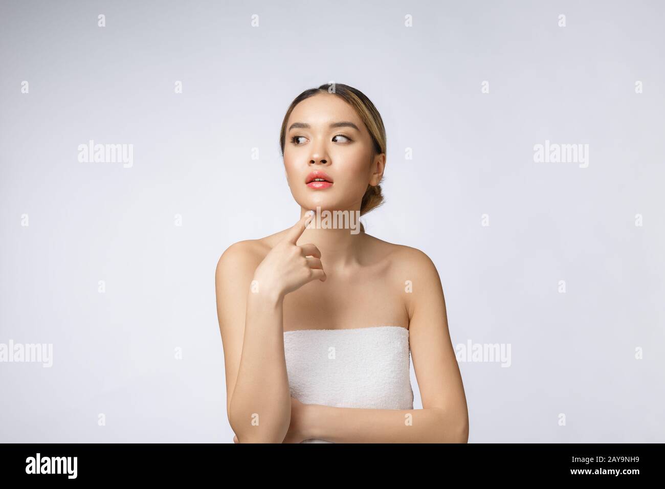 Portrait of beautiful asian woman makeup of cosmetic, girl hand touch ...