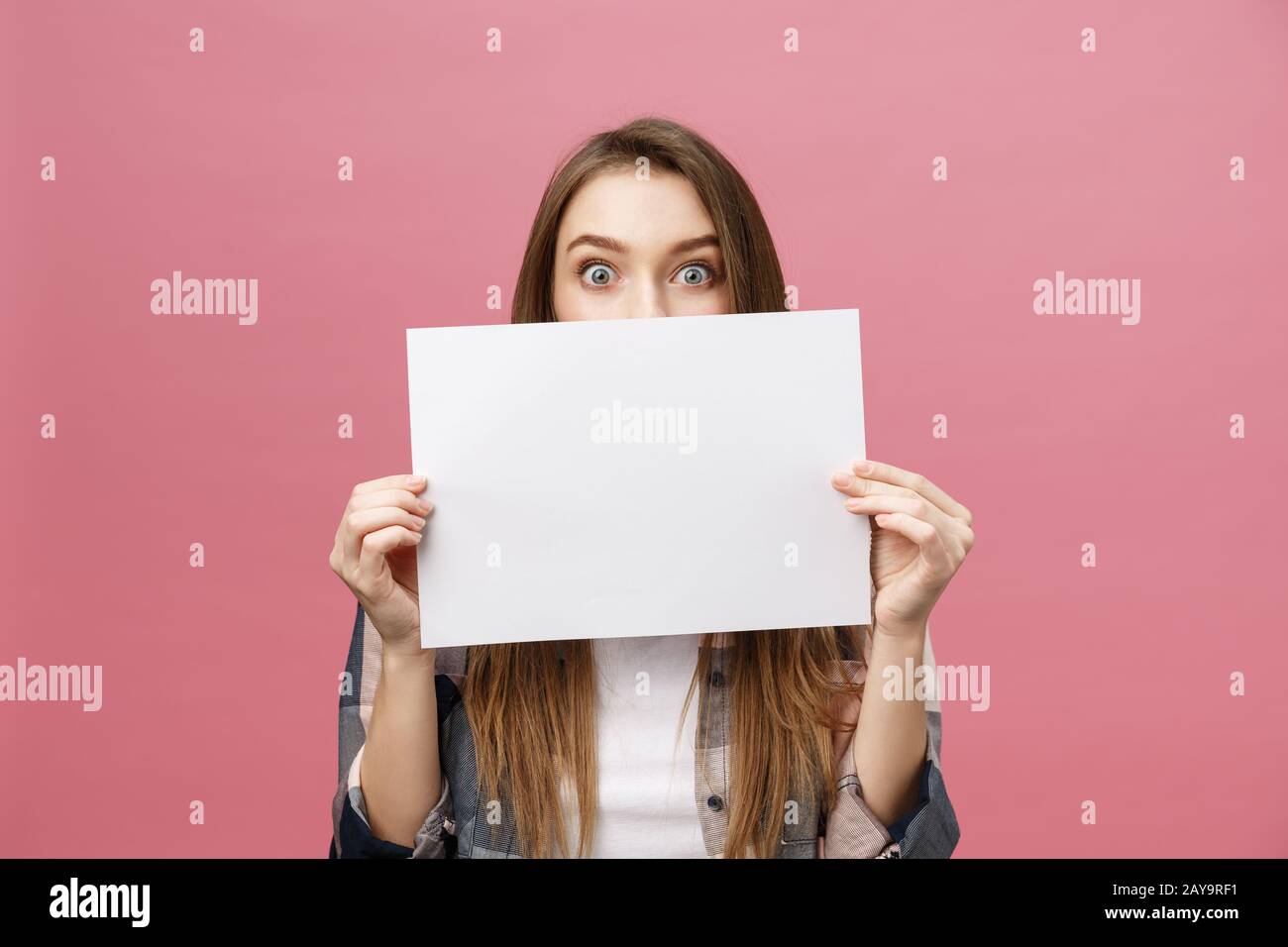 Shock paper woman hi-res stock photography and images - Alamy