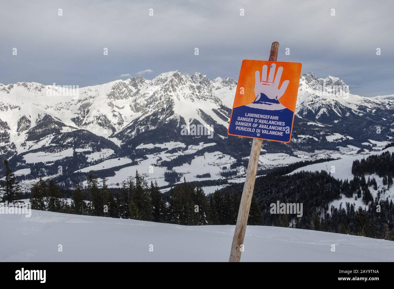 Avalanche warning signs in the Austrian Alps Stock Photo - Alamy