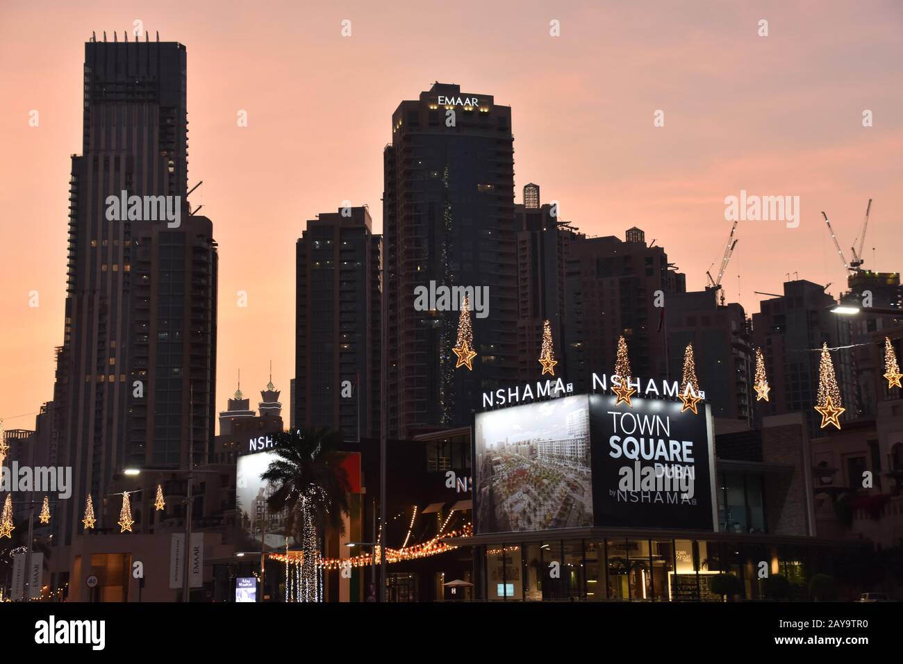 Emaar Boulevard in Dubai, UAE Stock Photo - Alamy