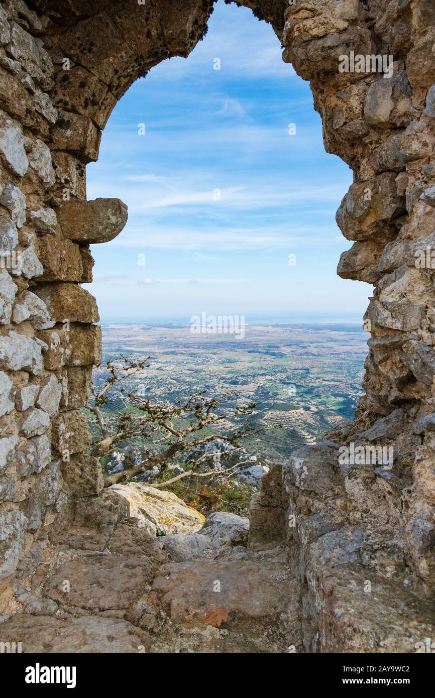 Kantara castle hi-res stock photography and images - Alamy